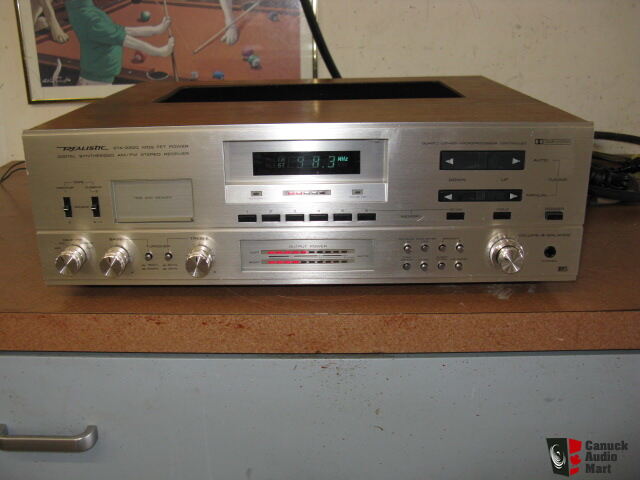 Realistic STA-2200 stereo receiver Photo #3524209 - UK Audio Mart