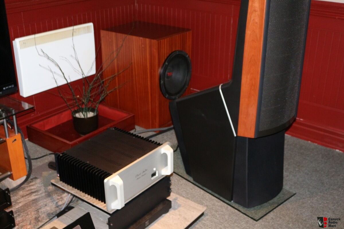 Classe audio M700 monoblock Photo #3546676 - Canuck Audio Mart