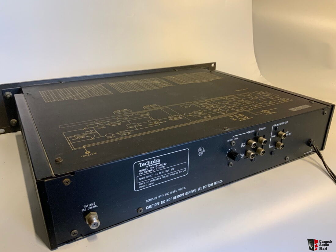 Nearly Perfect Technics ST-9030 Tuner Photo #3589844 - US Audio Mart