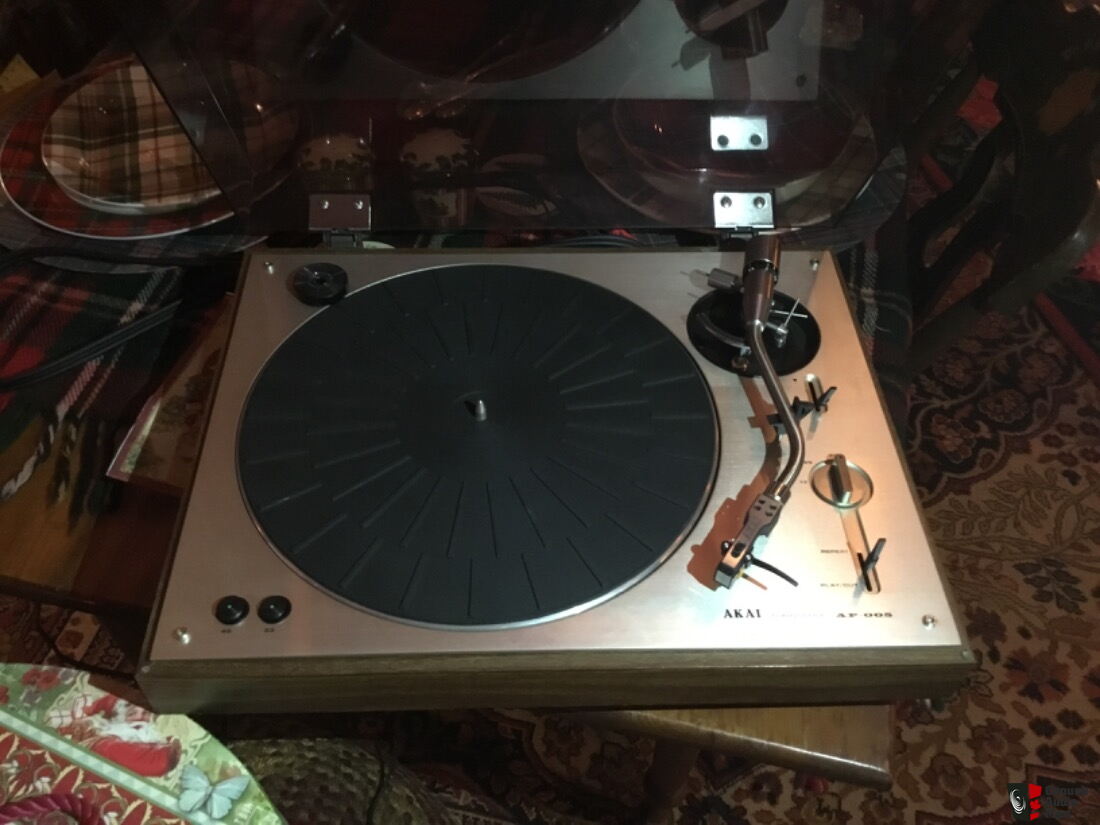 Akai AP-005 turntable in beautiful condition. Stainless arm Photo ...