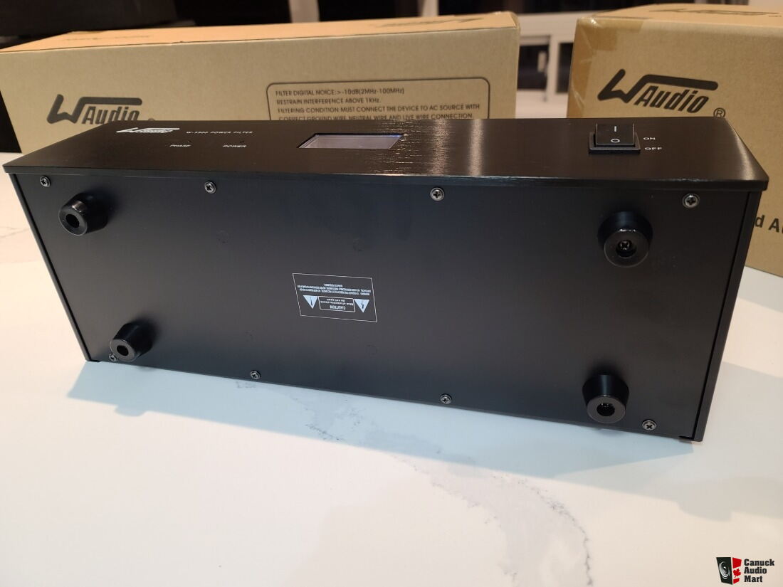 Waudio w-5900 ac line noise filter 12 outlet Photo #3625688 - Canuck ...