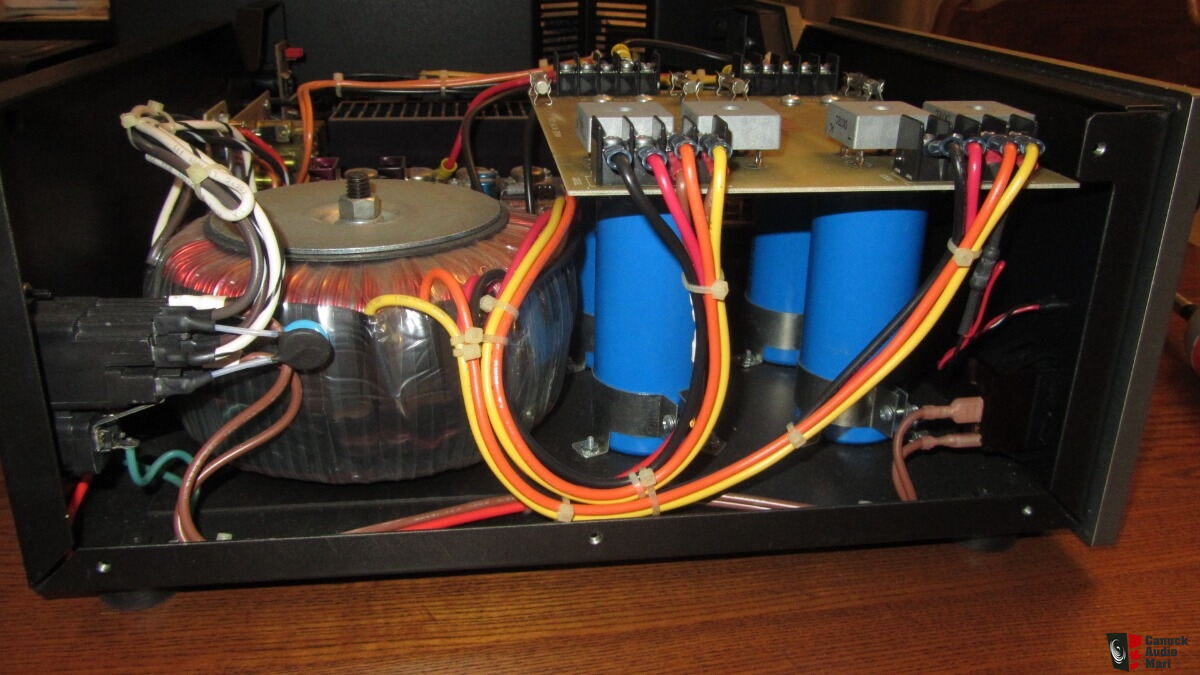 Aragon Palladium monoblock amplifiers, (Class 'A' and 'A/B') Photo ...