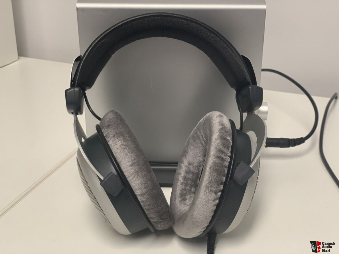 Beyerdynamic DT880 Premium 600 ohm Photo #3655026 - Canuck Audio Mart