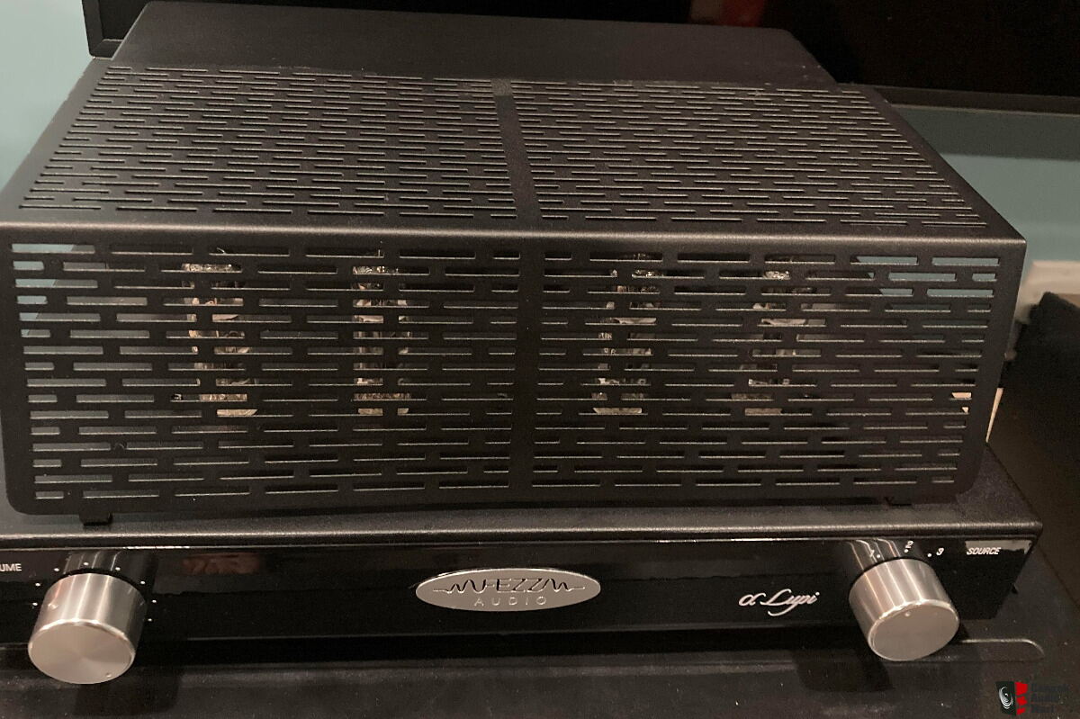 Fezz Audio Alpha Lupi Tube Amplifier. +2 sets of tubes. Mint. Warranty ...
