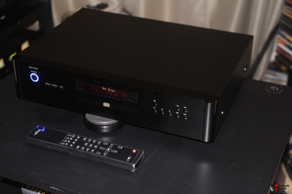 Rotel RCD-1572 CD player/transport For Sale - Canuck Audio Mart