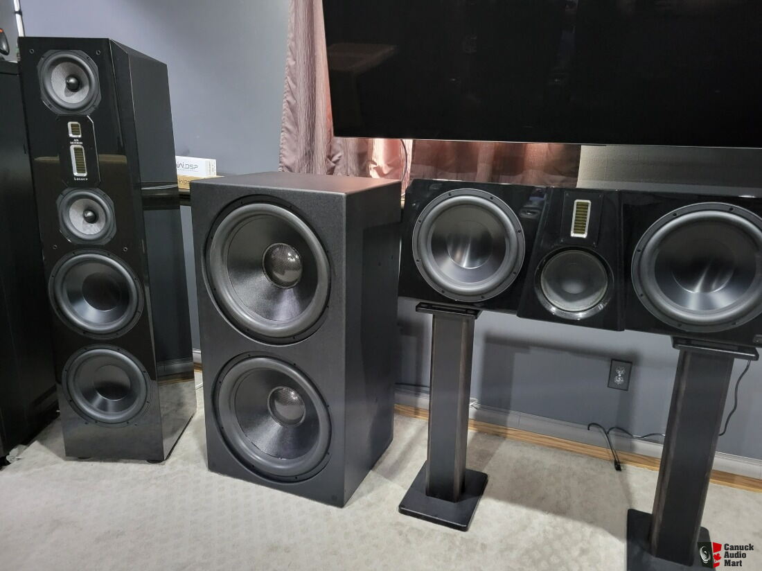 PRICE DROP Legacy Audio Focus SE in Premium Black Pearl Mint Condition ...