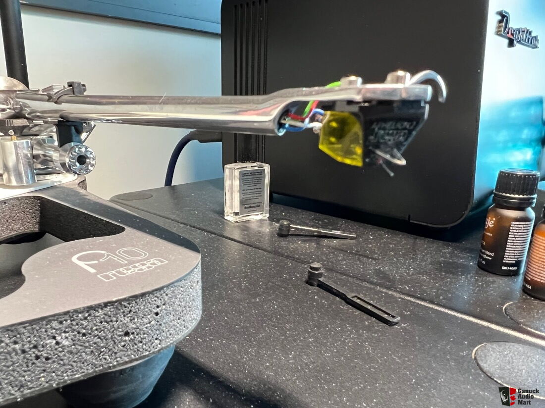 Rega Planar 10 Turntable with Aphelion 2 MC Cartridge and P10 PSU Photo ...