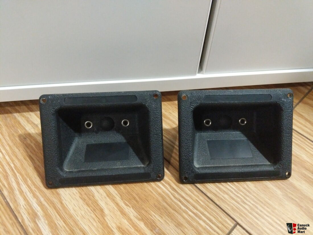 Speaker Castle binding post For Sale - Canuck Audio Mart