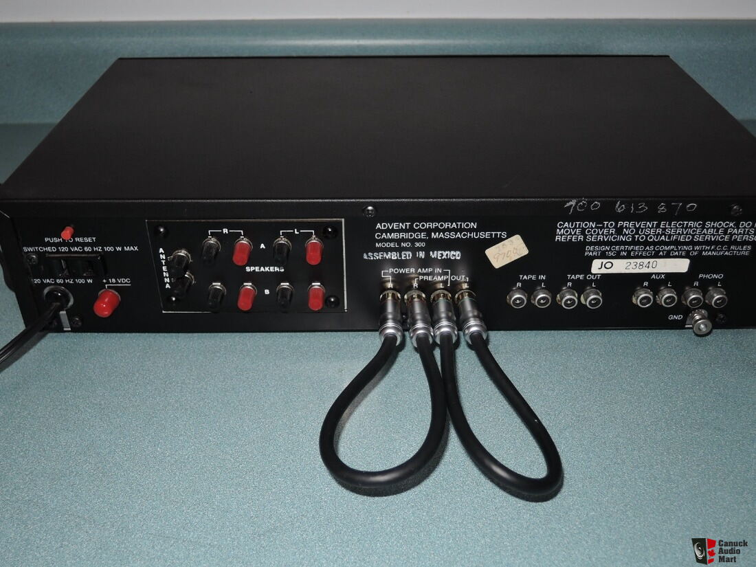 Advent 300 Integrated Amp/Tuner Photo #3707041 - Canuck Audio Mart