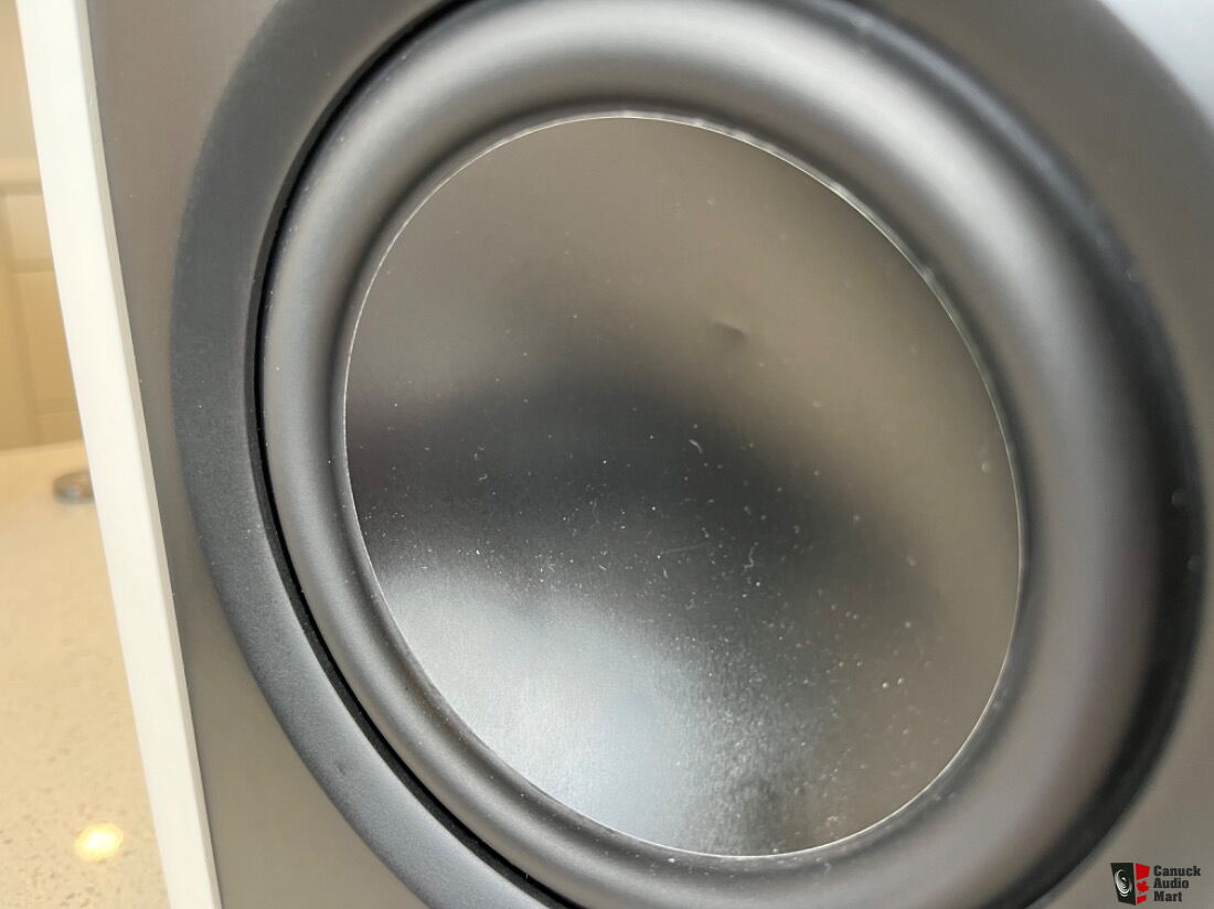 ELAC AM200 active monitors Photo #3707373 - US Audio Mart