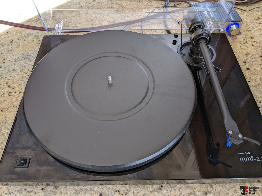 Music Hall 2.2 belt drive turntable Photo #3720616 - Canuck Audio Mart