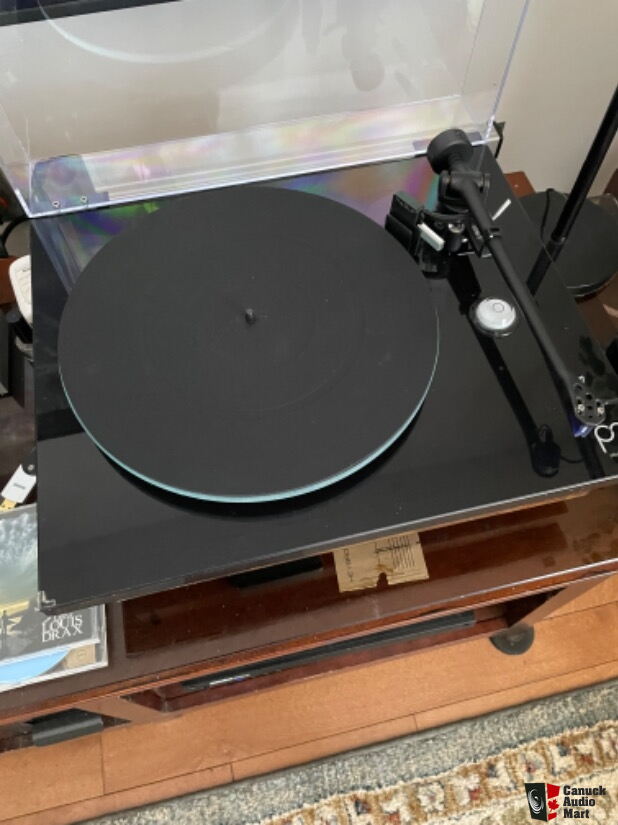 Rega P2 with ortofon 2m blue and Q-up For Sale - Canuck Audio Mart