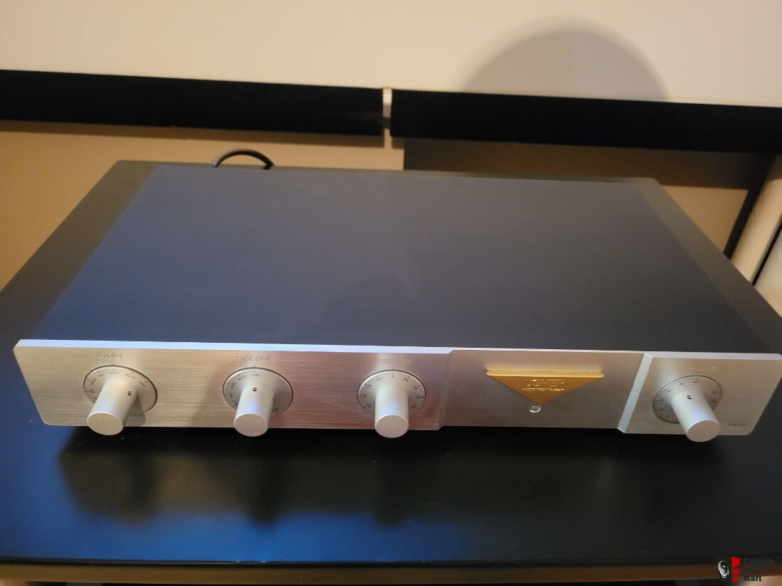 Usher P-307a preamp with phono stage. $1150 Photo #3729099 - Canuck ...
