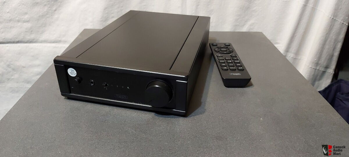 Rega IO Sell Pending For Sale - Canuck Audio Mart