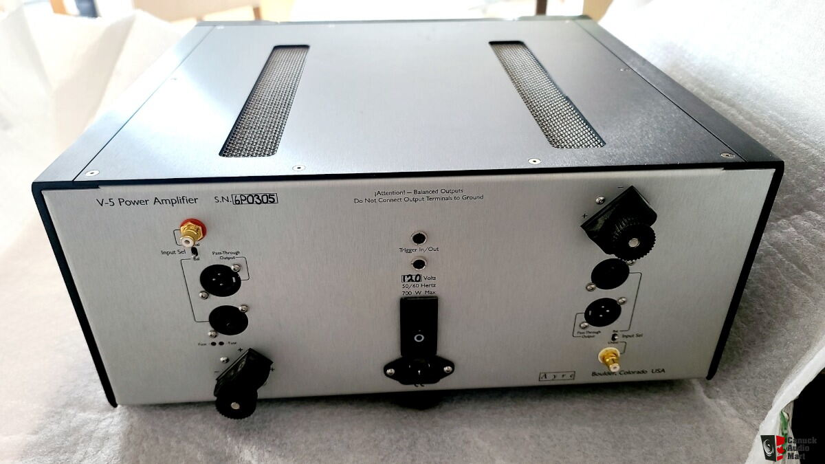 Ayre Acoustics V-5x Stereo Amplifier (2011) For Sale - Canuck Audio Mart