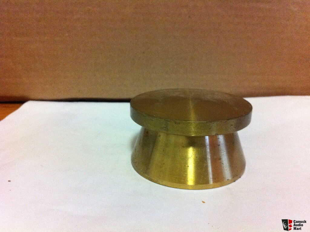 Basis ,Maplenoll & solid brass record clamp Photo #376595 - Canuck ...