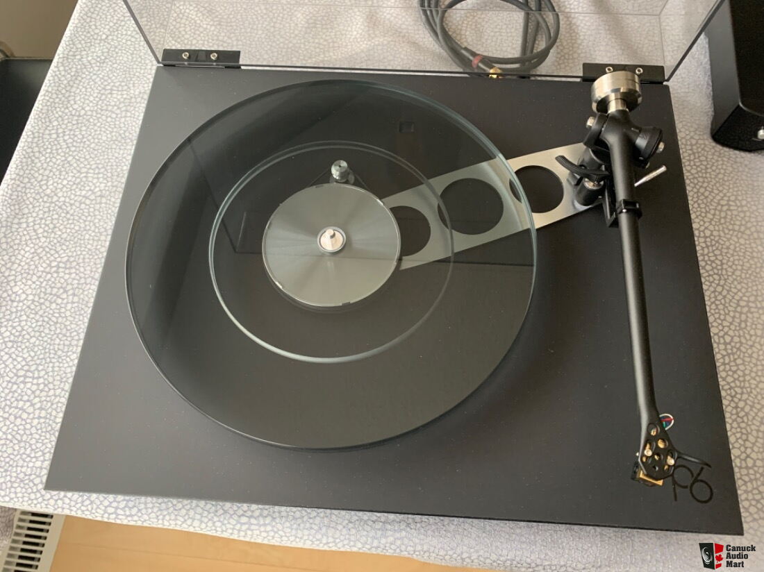 Rega P6 turntable Photo #3773068 - Canuck Audio Mart