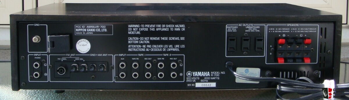 Yamaha R-700 AM/FM Stereo Receiver + Manuals (pdf) + More Photo ...