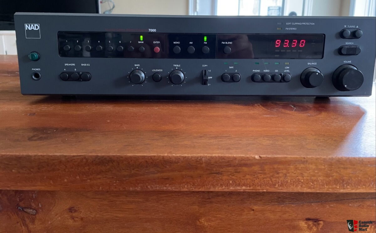 NAD 7000 Monitor series Photo #3787937 - Canuck Audio Mart