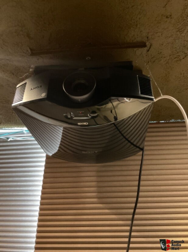 SONY VPL-HW45ES Projector For Sale - Canuck Audio Mart