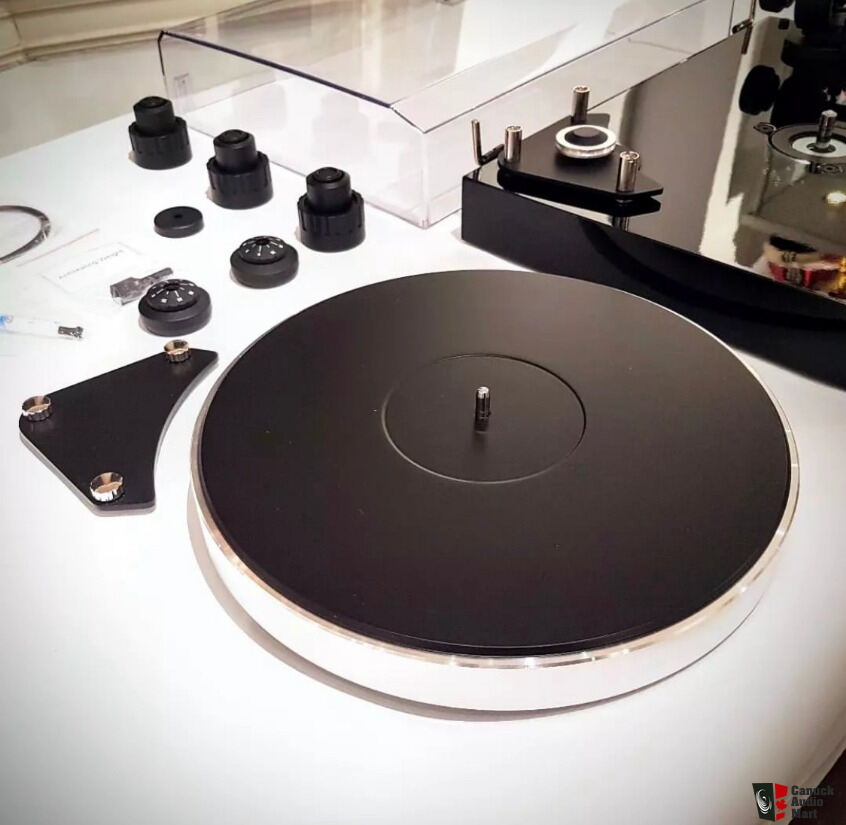 Project Audio Xtension 9 Evolution with 9" EVO Tonearm - Piano Black ...