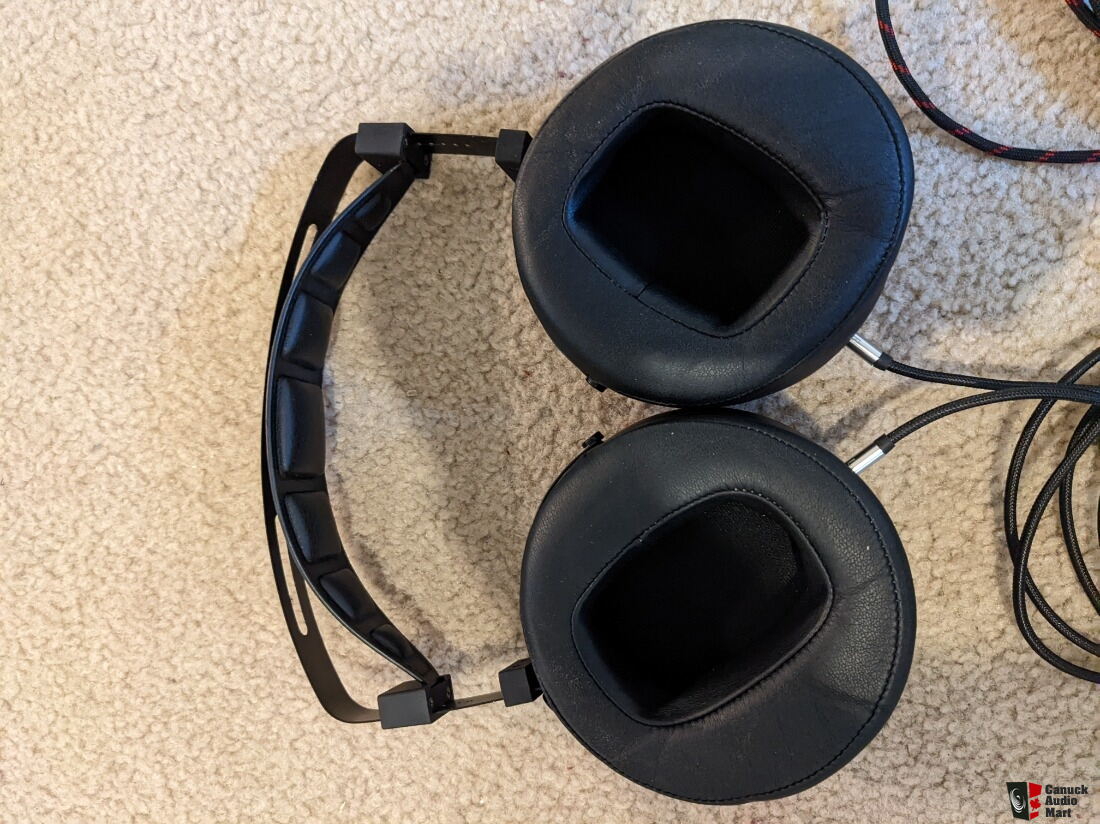 Monolith M1060C Planar Magnetic Headphones Ear, Black/Brown For Sale ...