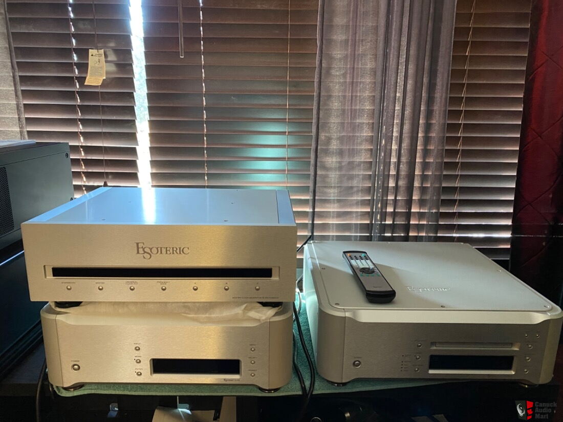 Esoteric P-03 Transport, D-03 DAC and G-0s Clock Upgrade to ORB Photo ...