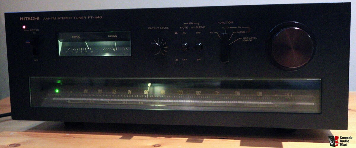 Hitachi FT-440 AM/FM Stereo Tuner For Sale - Canuck Audio Mart