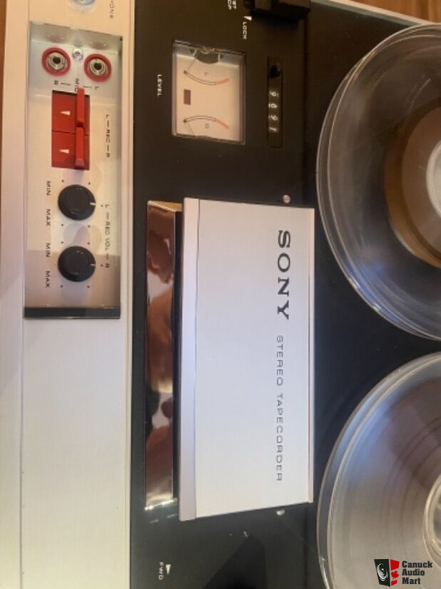 Reduce Sony vintage TC-255 was a reel-to-reel tape deck Photo #3852405 ...