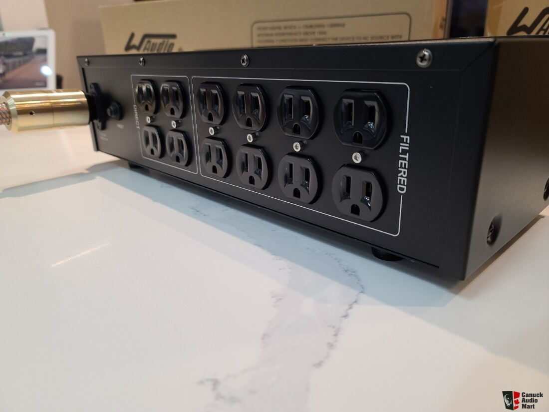 Waudio w-5900 ac line noise filter 12 outlet Photo #3863779 - Canuck ...