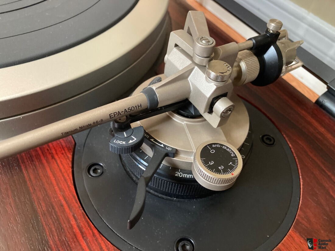 Technics SP-15 turntable with EPA-500 tonearm and Ortofon MC cartridge ...