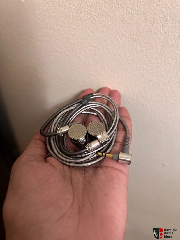 Sony IER-Z1R Signature Series IEM 10/10 Mint Condition Photo #3864491 ...