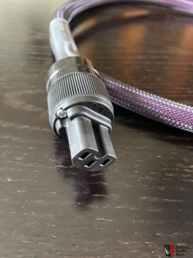 Gutwire B-10 5ft Power Cable Photo #3870865 - US Audio Mart