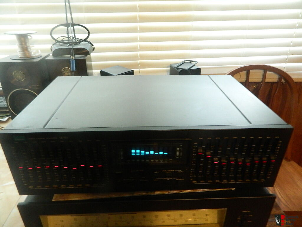 Sansui SE- 8X Stereo Graphic Equalizer Spectrum Analyzer Working Photo ...