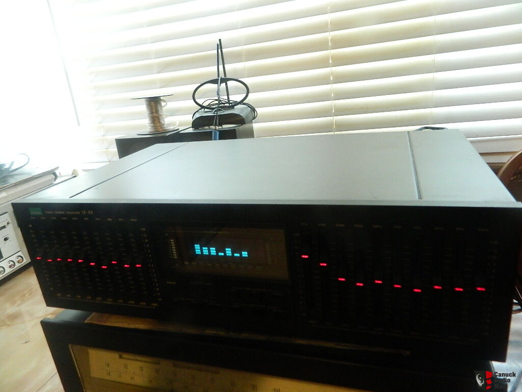 Sansui SE- 8X Stereo Graphic Equalizer Spectrum Analyzer Working Photo ...