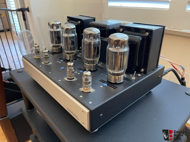 Bruce Moore Custom D-70 tube amplifier. 100 watts/channel Photo ...