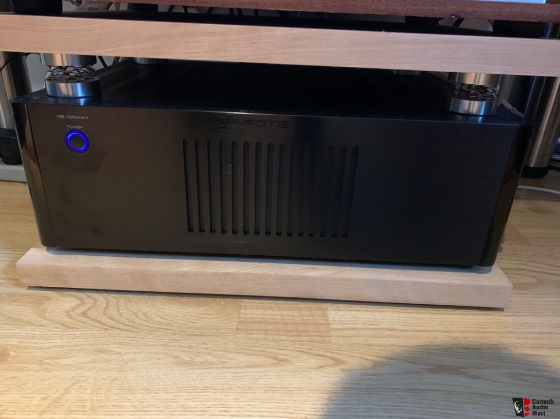Rotel power amplifier RB-1552 Mkll For Sale - Canuck Audio Mart