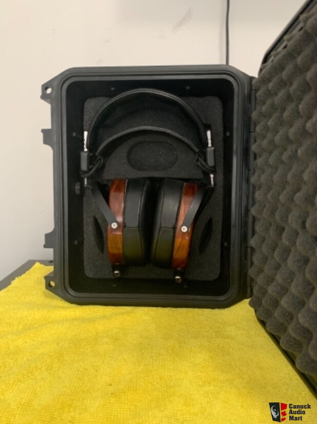 Audeze LCD2 Fazor upgraded Audeze 8ft cable and matching stand For Sale ...