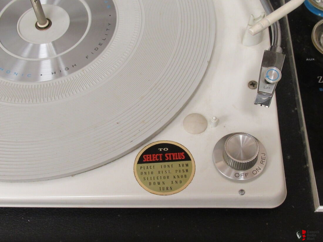 ZENITH Solid States Stereo record player, turntable with original stand ...