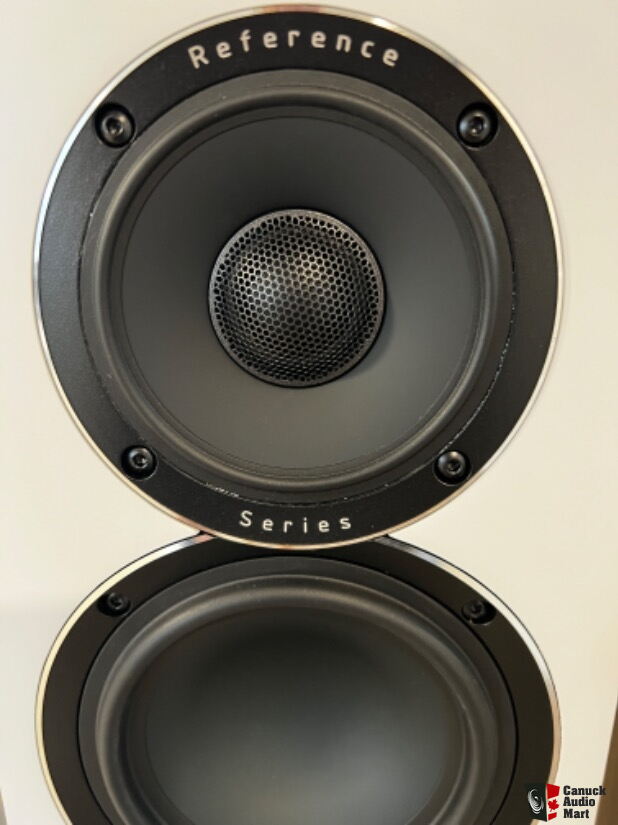 Elac Unifi Reference UFR52 (NEW model) Photo #3886593 - Canuck Audio Mart