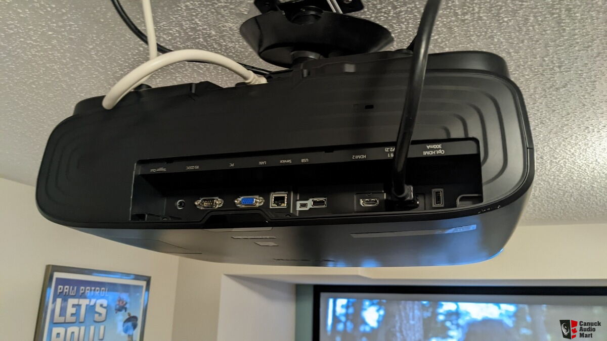 Epson 4040 PRO-UHD Projector Photo #3892051 - Canuck Audio Mart
