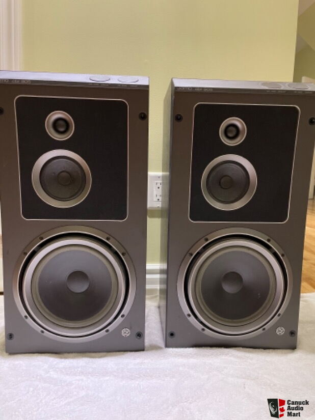 Made in Denmark JAMO cbr905 speakers For Sale - Canuck Audio Mart