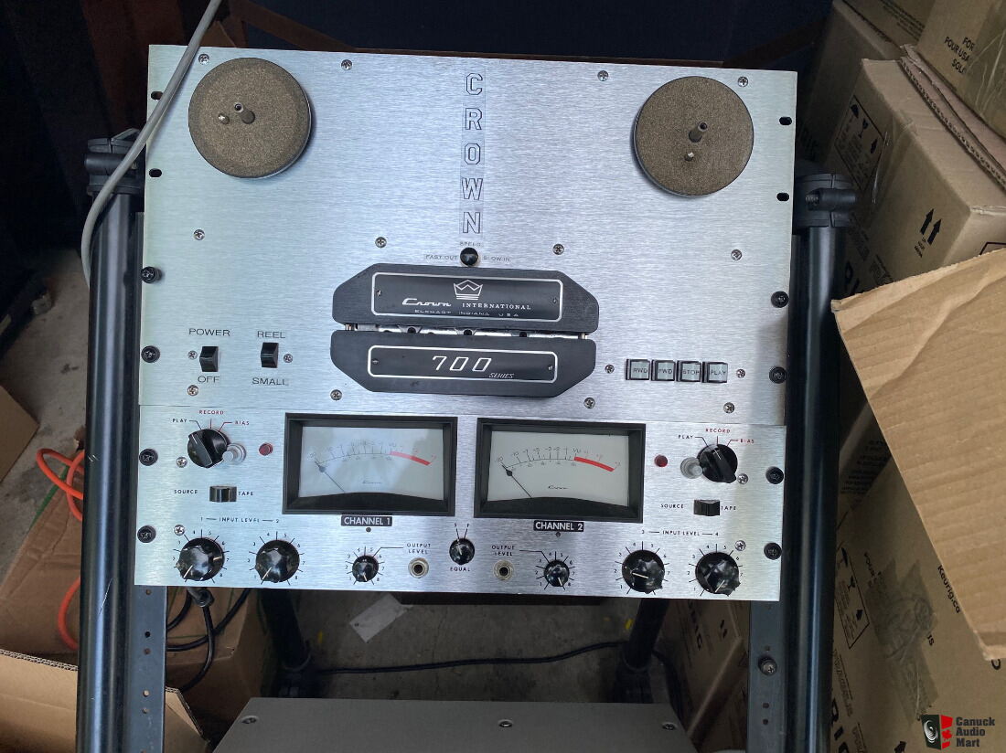 Crown 700 + 800 series tape recorder with Dolby 330 unit and rack Photo ...