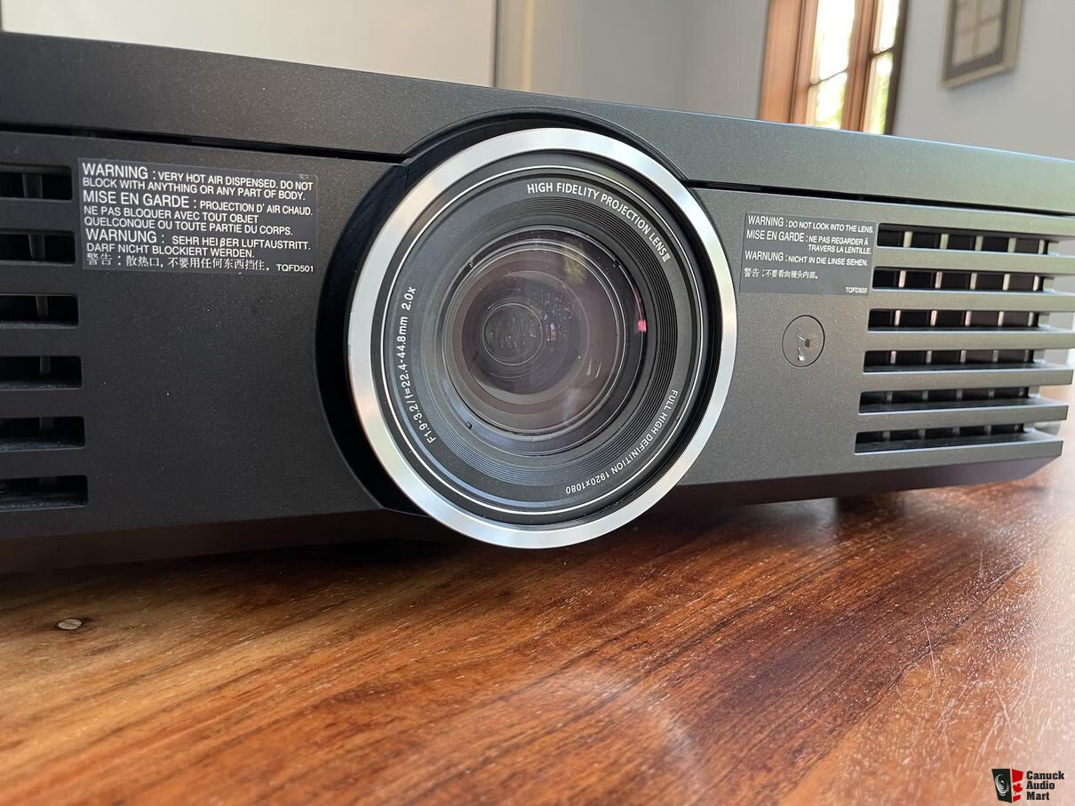 Projector Panasonic PT-AE4000U AE4000 Photo #3911696 - Canuck Audio Mart