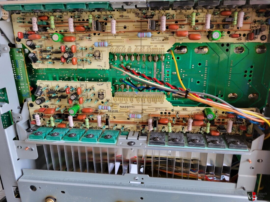 Yamaha MX-1000 Natural Sound Stereo Power Amplifier Photo #3920229 ...