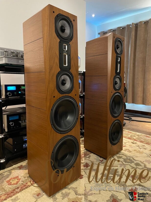 Legacy Audio Focus SE Walnut (Used, local pick-up) Photo #3938669 - US ...