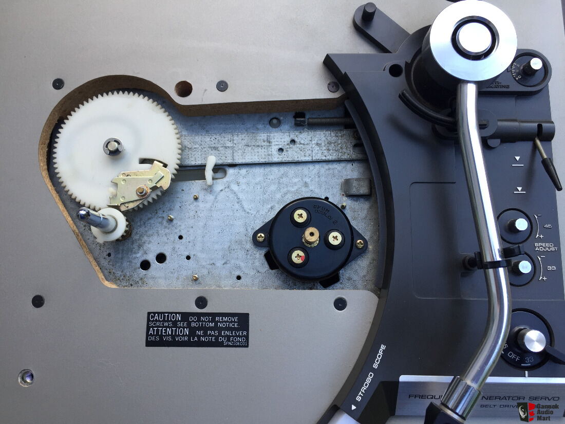 Technics SL-23 Turntable Nice Photo #3946638 - UK Audio Mart