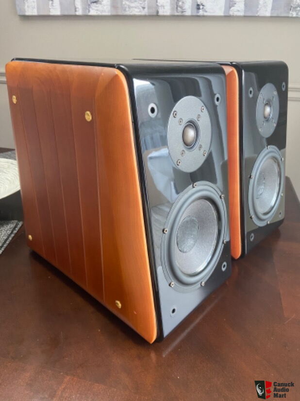 Usher Compass X-718 For Sale - Canuck Audio Mart