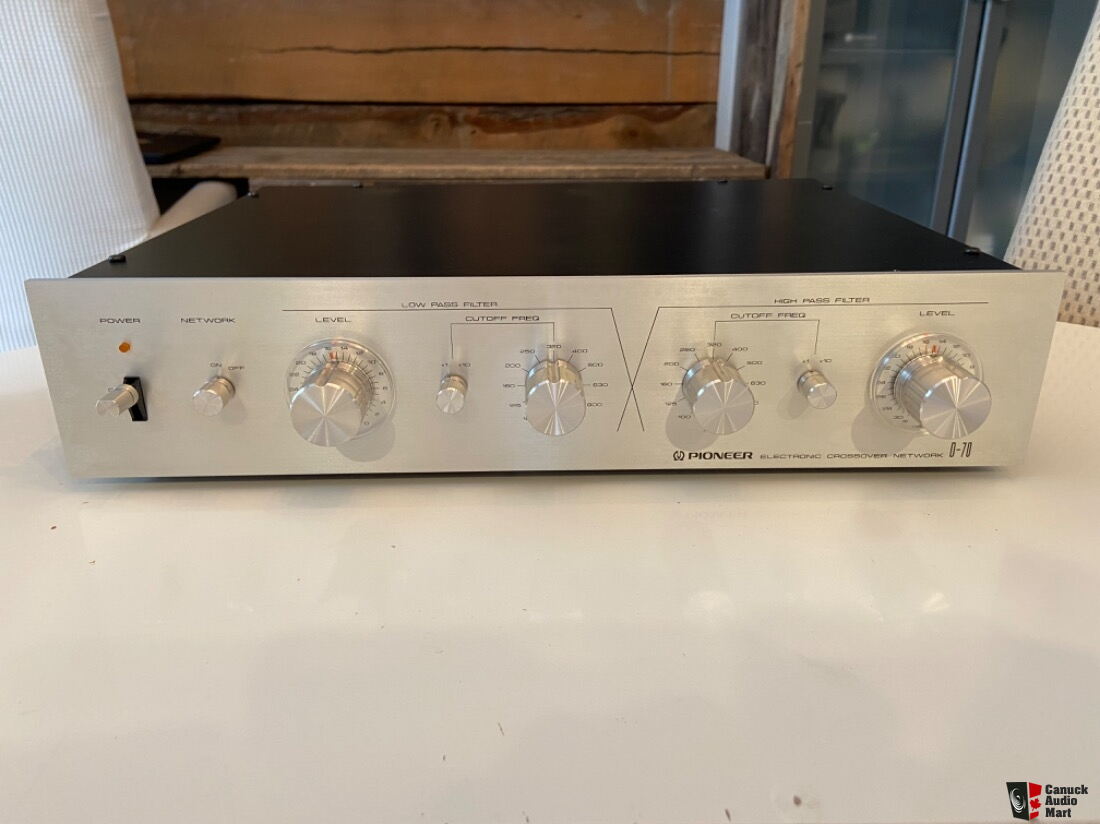 Pioneer D70 ELECTRONIC CROSSOVER ,,perfect with SPEC-2 M22 M25 SPEC-1 ...