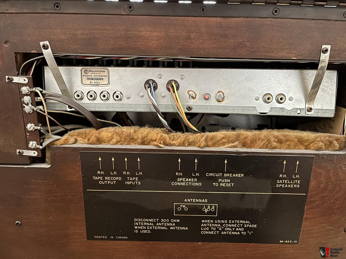 Dominion Electrohome Console Stereo Photo #3960054 - Canuck Audio Mart